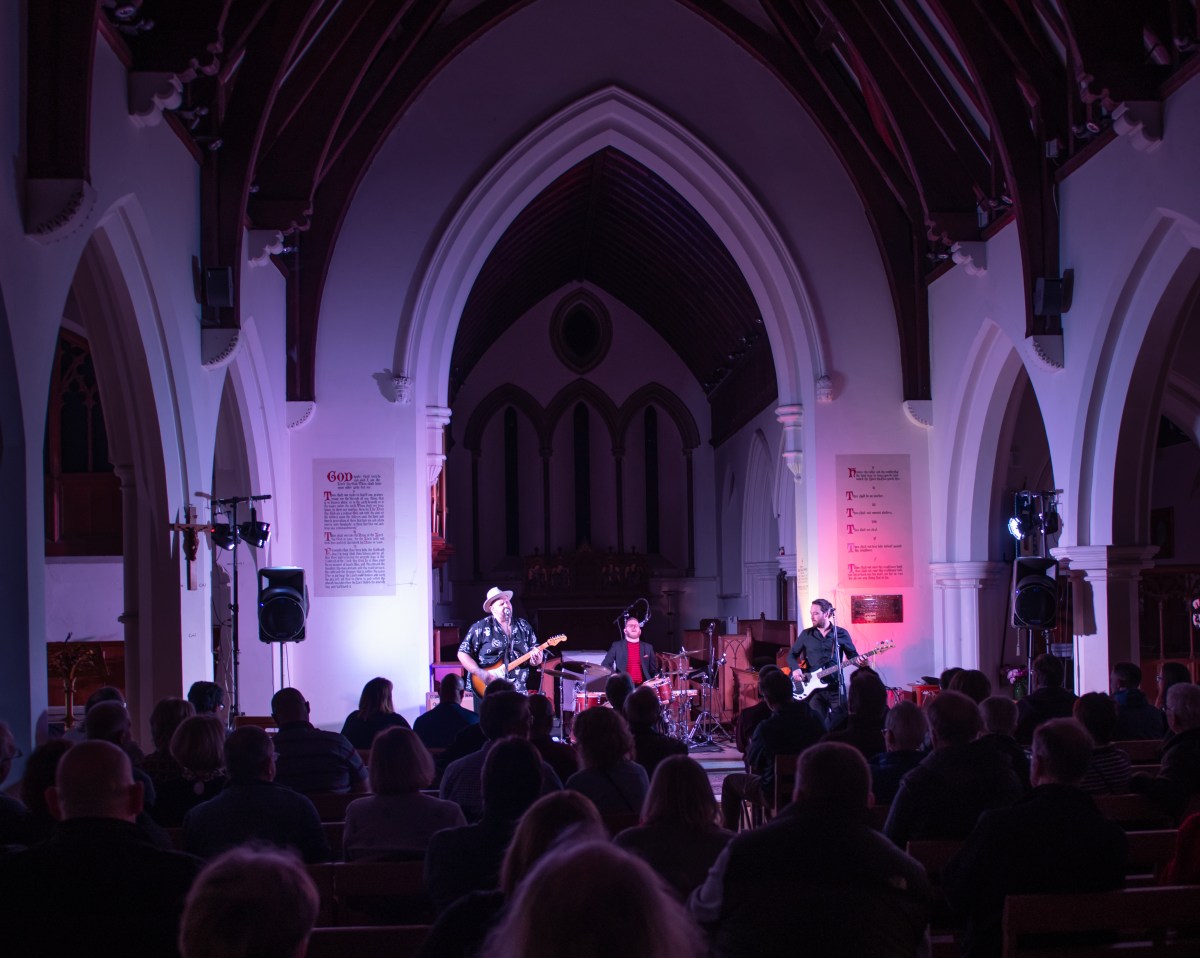Big Boy Bloater & The LiMiTs – Live at St Johns Church, Farncombe ...