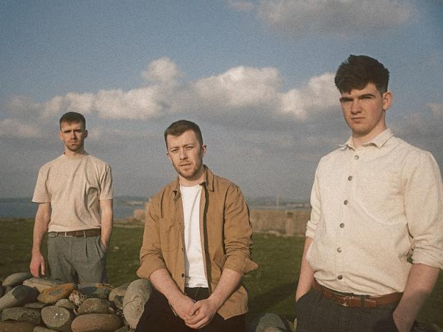 Interview: Kingfishr – The Irish Folk Band That You ‘Need To Know’! The ...