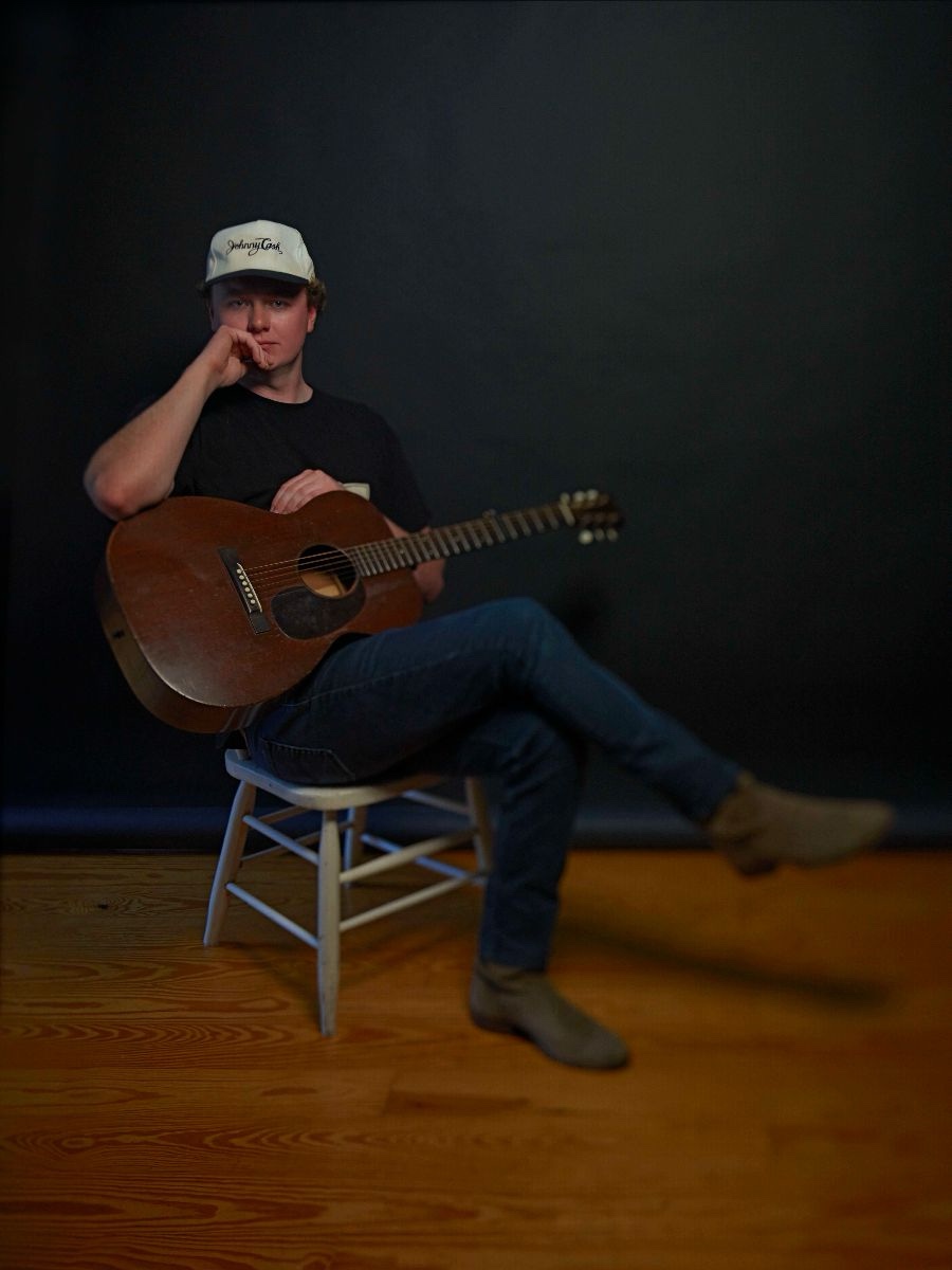 Taylor McCall – Mellow War – Album Review – Building Our Own Nashville